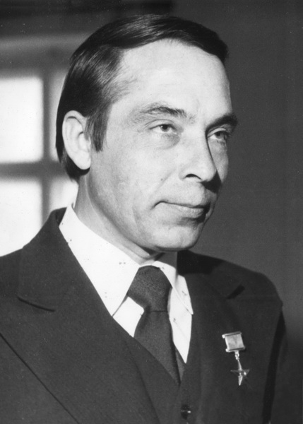 Герой Социалистического Труда Попов Пётр Николаевич :: Герои страны